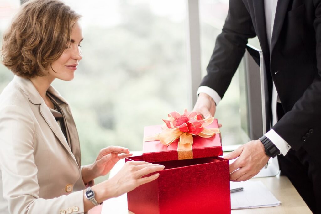 1 Year Work Anniversary Gift Ideas for Celebrating Milestones