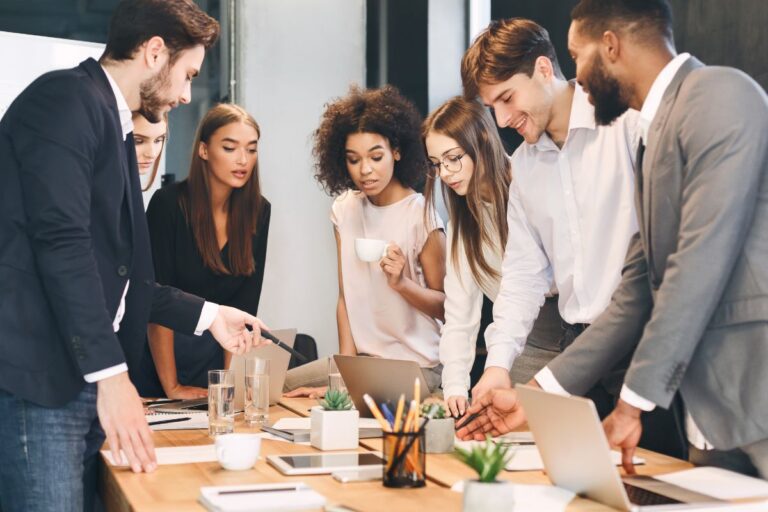 July Employee Engagement Ideas: Boosting Team Spirit