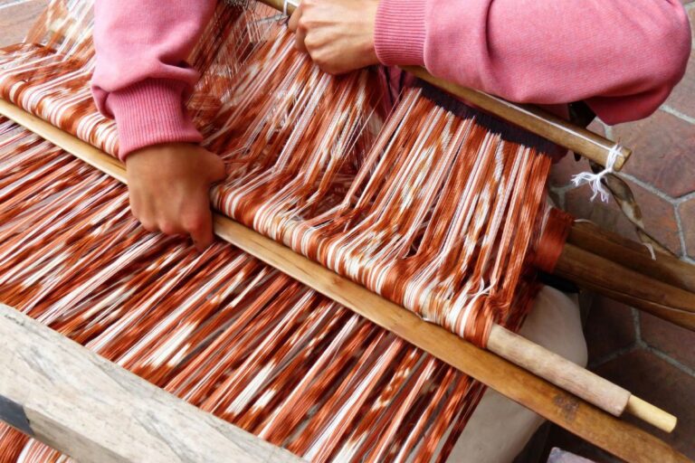 Polyester Stretch: Understanding Fabric Elasticity in 2025