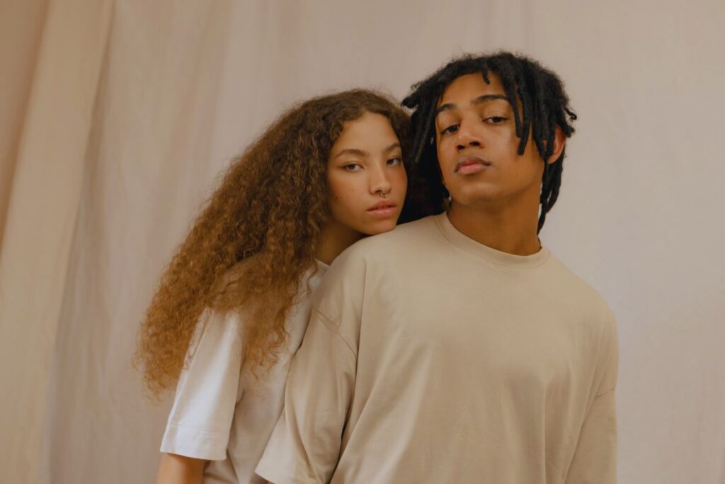 Decoding Boxy Fit T-Shirts: Embracing Relaxed Style Trend