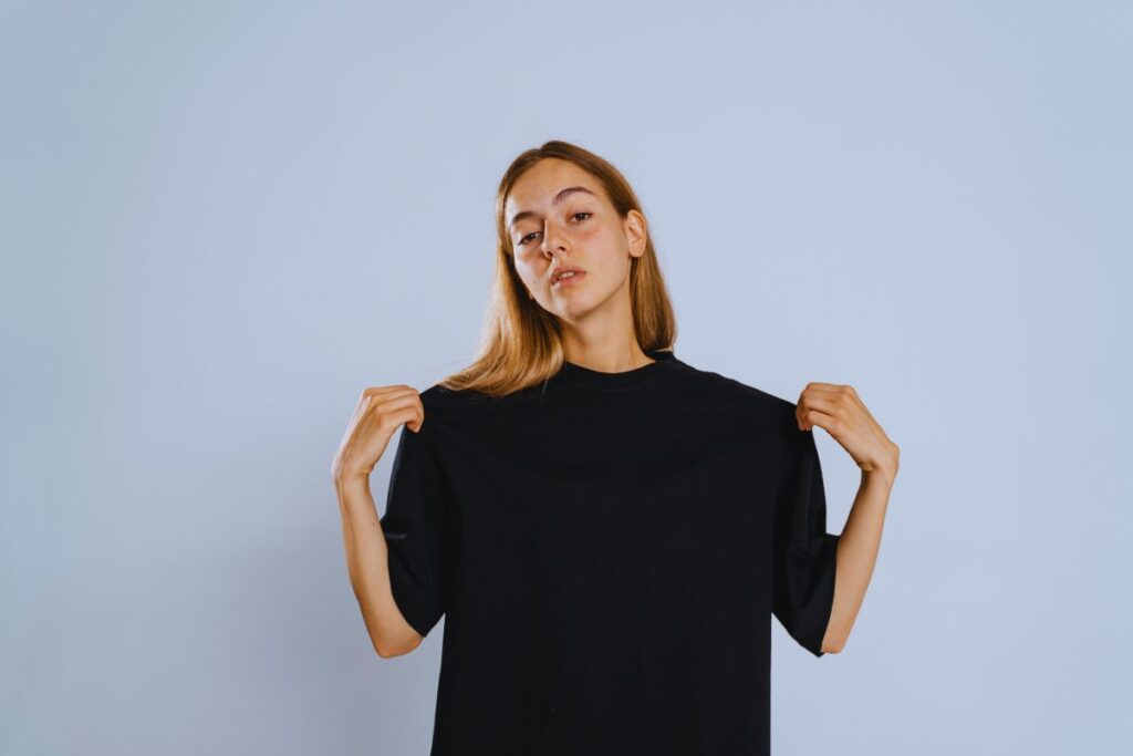 Decoding Boxy Fit T-Shirts: Embracing Relaxed Style Trend
