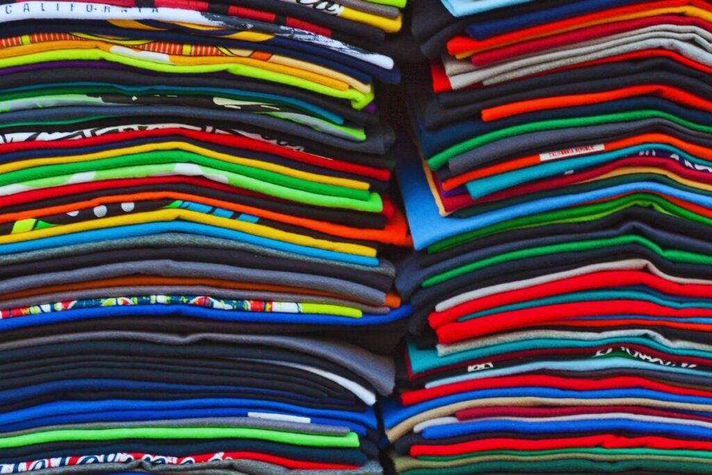 What Is a Boxy Fit T-Shirt: Defining the Relaxed Fashion Staple