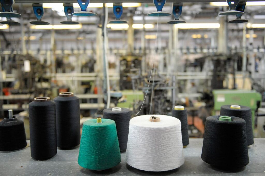 Unveiling Comfort and Quality: The Ring-Spun T-Shirt Guide