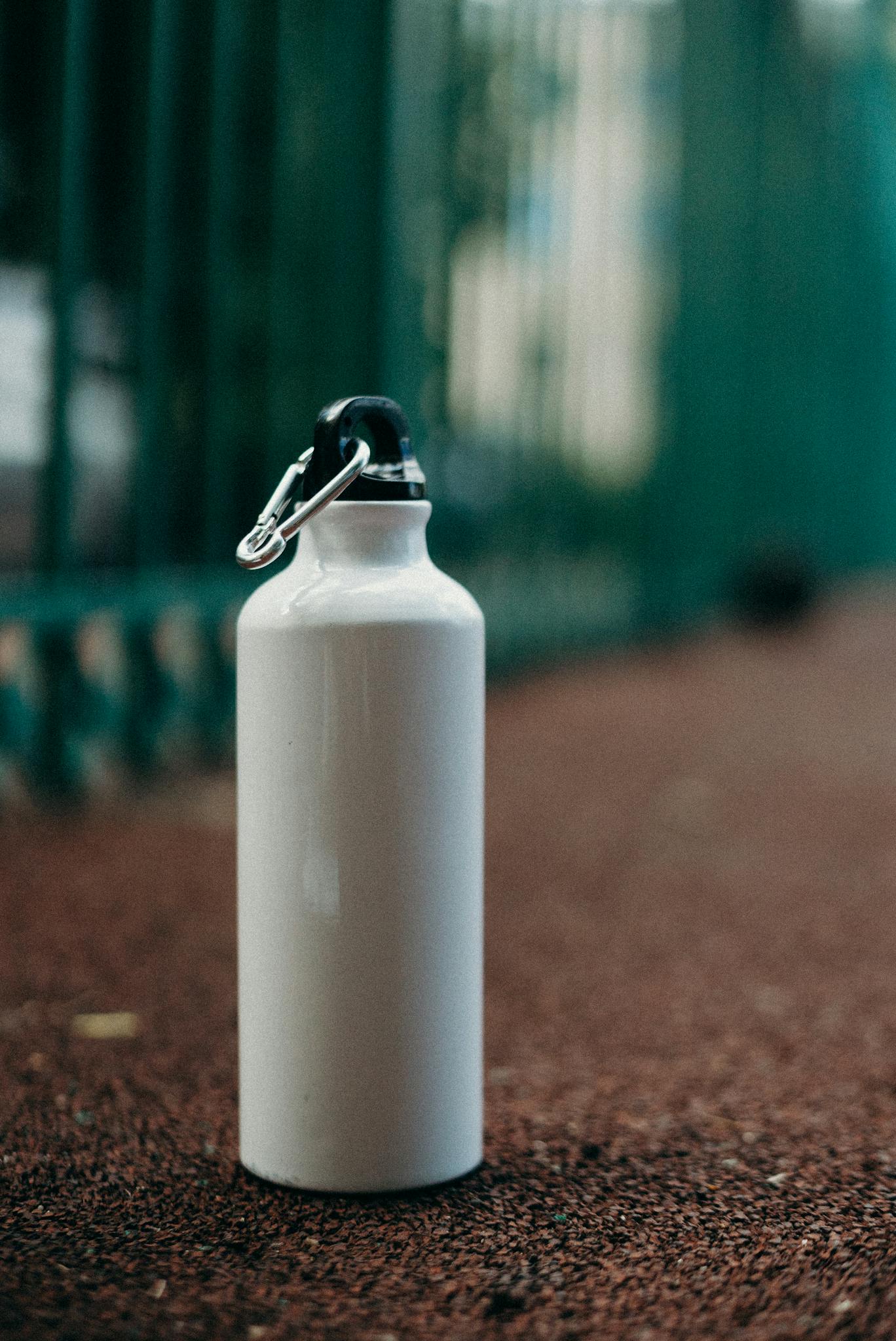 Best Fonts for Water Bottles: Top Choices for Eye-Catching Designs