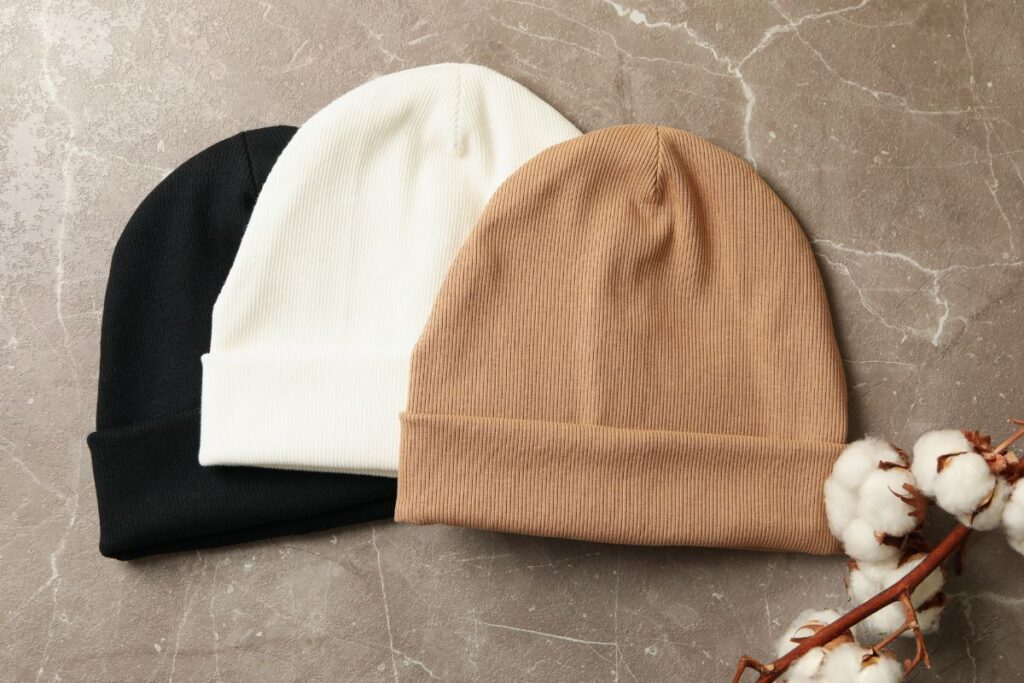 Make a Beanie: Simple Guide for Beginners by Swagify