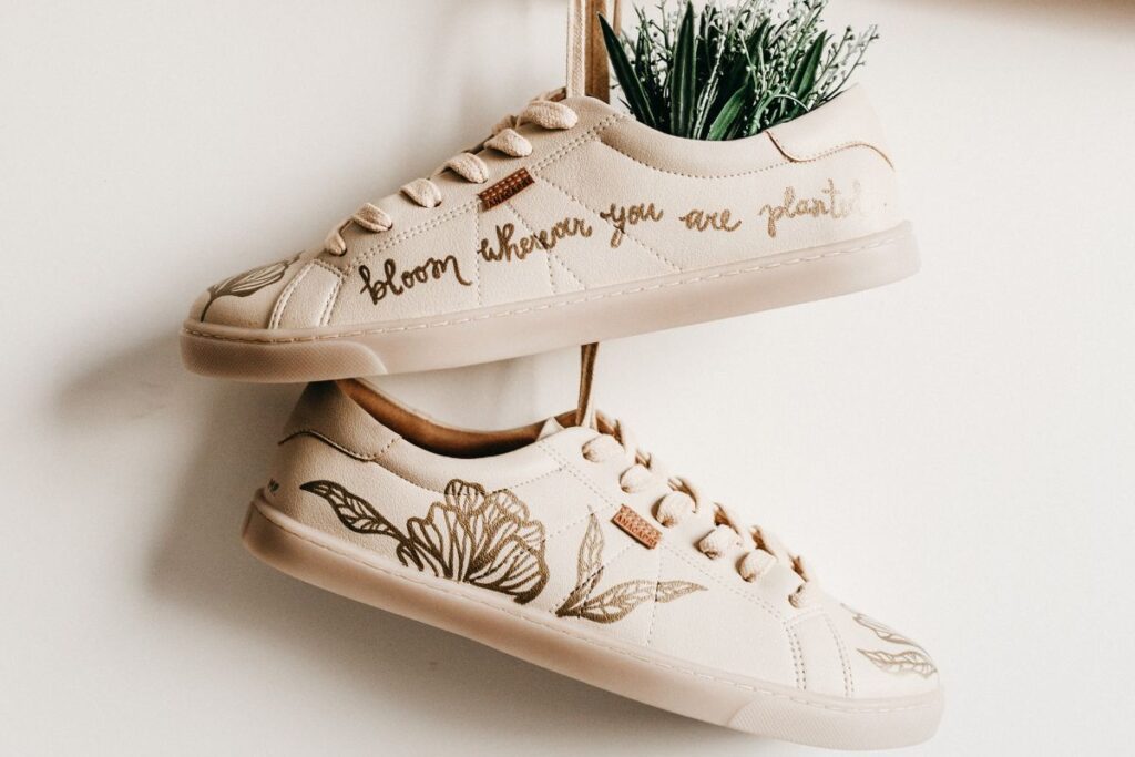 Custom Shoe Costs: Save your valuable Dollars
